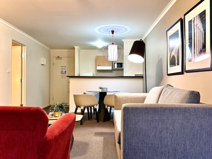 Elegance And Convenience 1br With Free Parking - Canberra