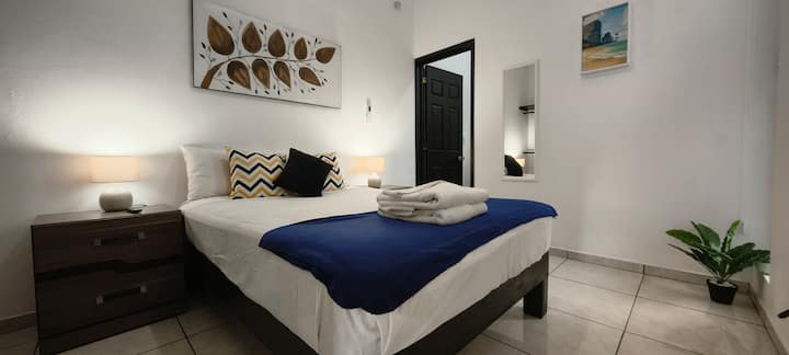 Departamento, A/c, Cerca De Galerias - Puerto Vallarta