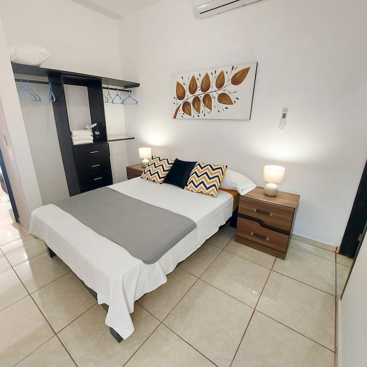 Departamento, A/c, Cerca De Avenidas Principales - Puerto Vallarta