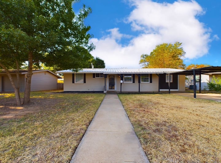 Tranquil Family Home Lubbock Tx - 러벅