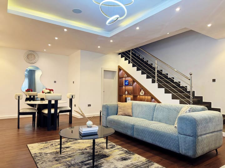 Modern 4-bed W/ Snooker/gated Estate| 24/7 Power - 라고스