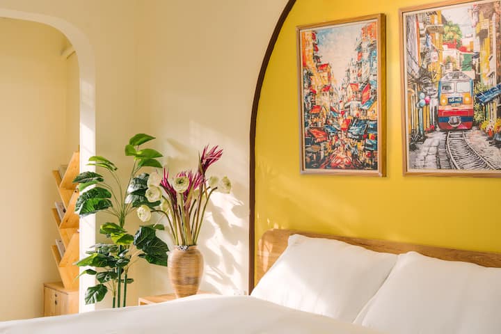 Train Street View  Old Quarter  Spacious 1br - Hanoi