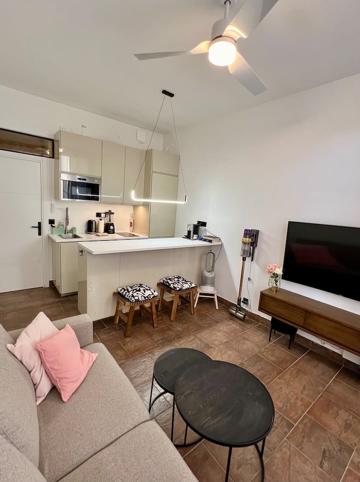 T2 Calme Avec Balcon – 200m Tram, Proche Centre - Nice