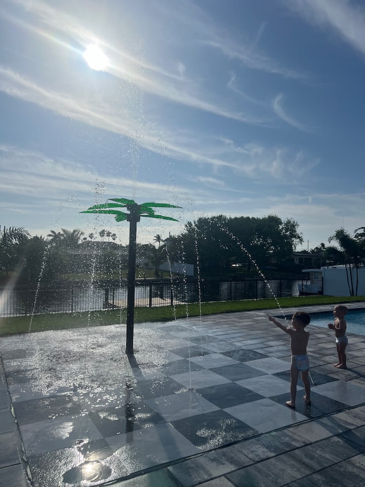 Canal And Downtown Cocoa Beach. - Cocoa Beach, FL