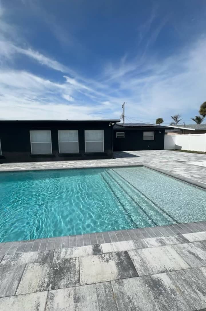 Canal And Downtown Cocoa Beach. - Cocoa Beach, FL