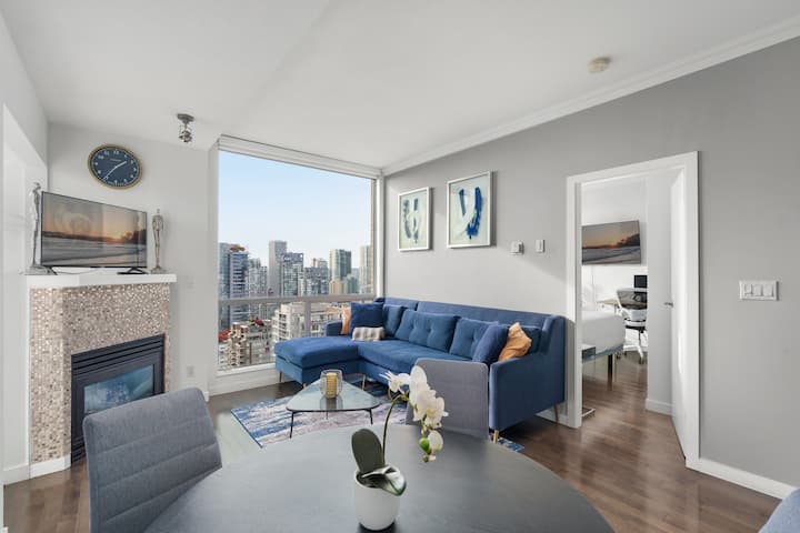 Stylish Yaletown Tower Suite - Vancouver