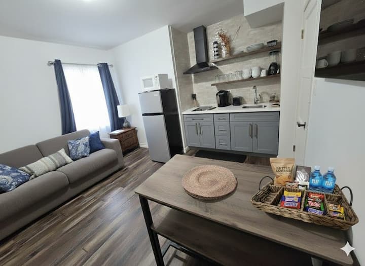 2bd 1bt Pvt Suite | Kitchen | 1 Prkng Spce | Value - Orange County, CA