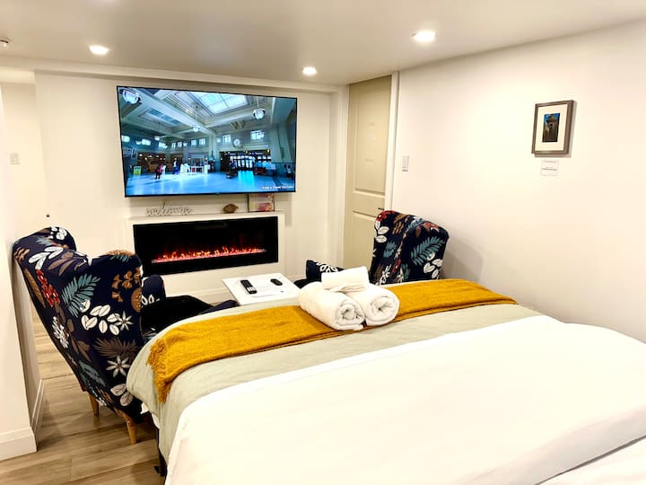 Luxurious Pvt Studio Near Fairview Mall & Airport - Kitchener