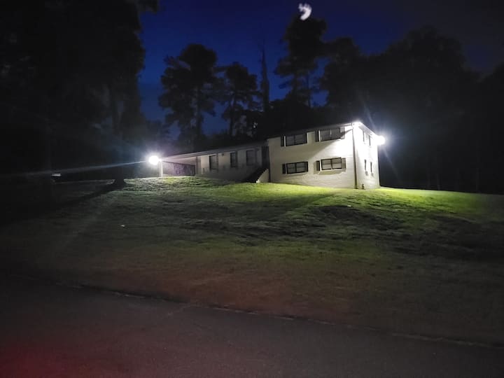 Meadowbrook Manor - Macon