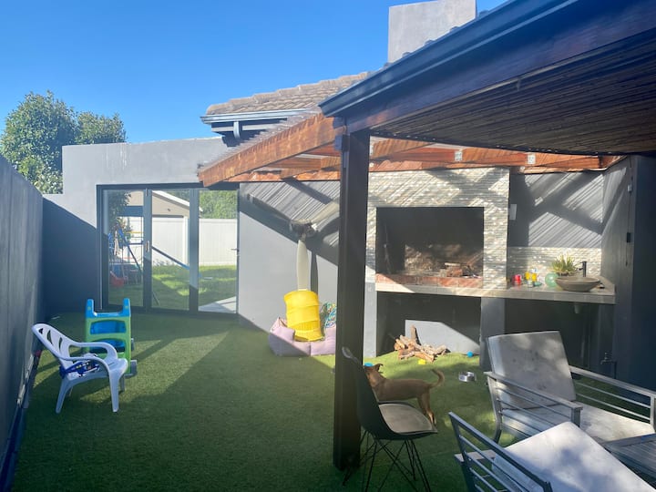 Child-friendly Beach House - Grabouw