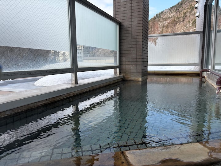 定山渓コンドミニアム(106号室)温泉！天然温泉付きコンドミニアム！最大3名まで - Sapporo