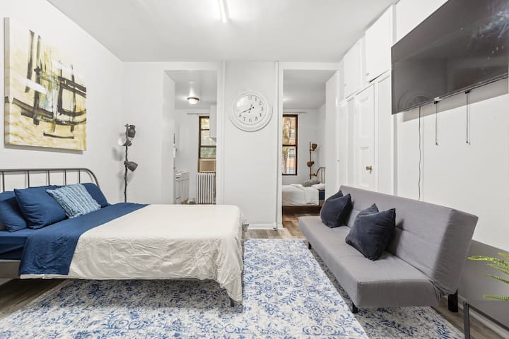 2 Separate Studios,  1 Bath, Chelsea Nyc - State of New York