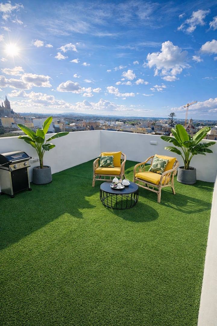 Shalom Haven | Peaceful Escape In A Quiet Village - Aéroport international de Malte (MLA)