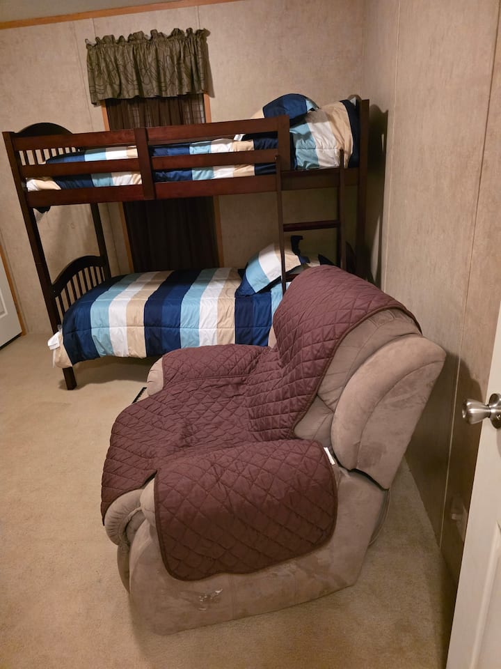 Country Home Near Watts Bar Lake & Resort Area - Watts Bar Lake, TN