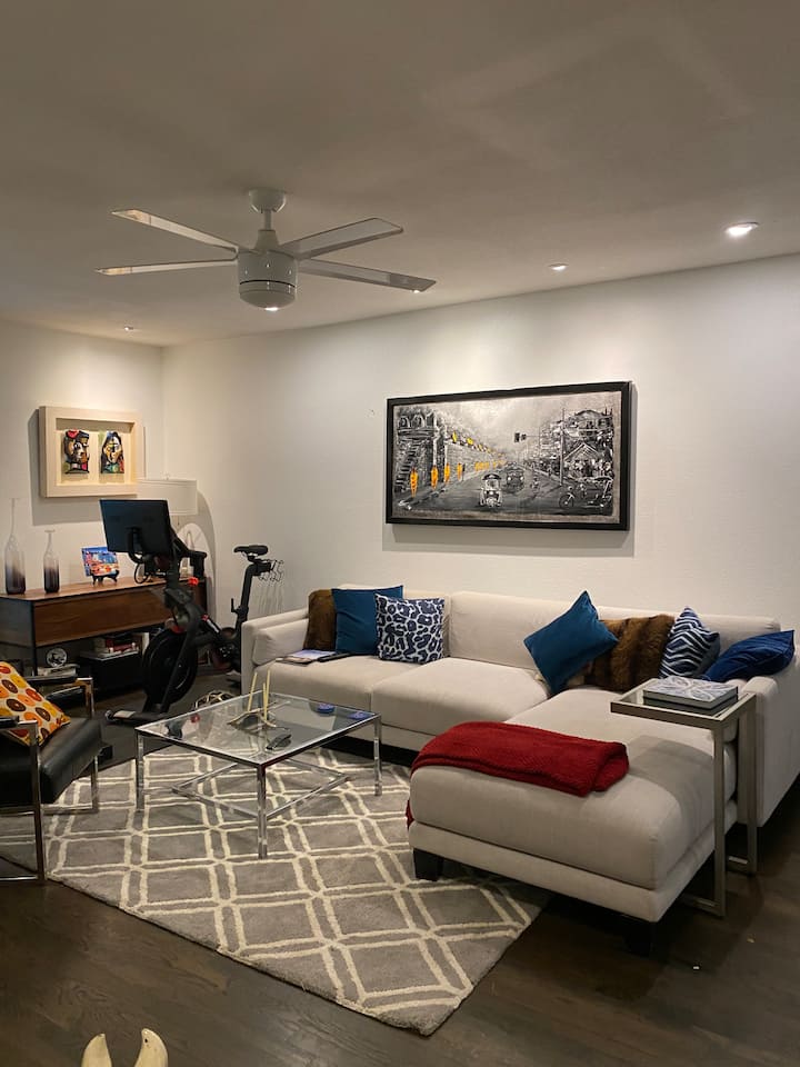 Private Room Medical District - Dallas, TX