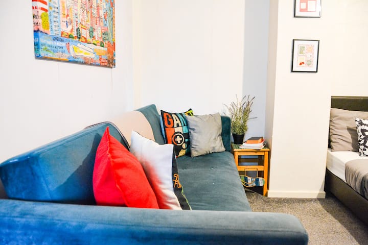 Room In Patchway - Bristol