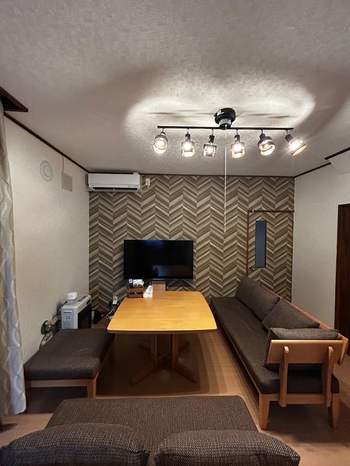 『Hilltop Inn』函館山ロープウェイ乗り場や観光スポットが徒歩圏・函館港を見下ろす高台の家 - Hakodate