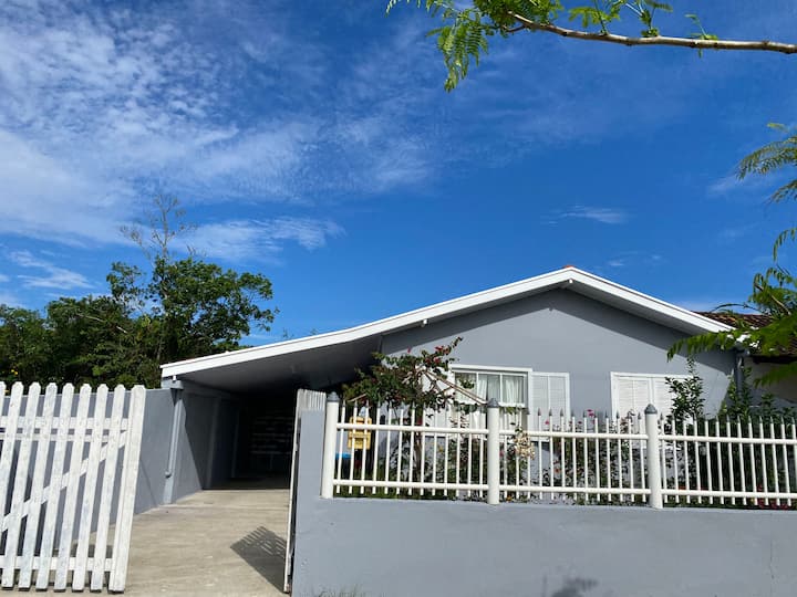 Casa Na Praia Com Piscina -Pé Na Areia Matinhos - Matinhos