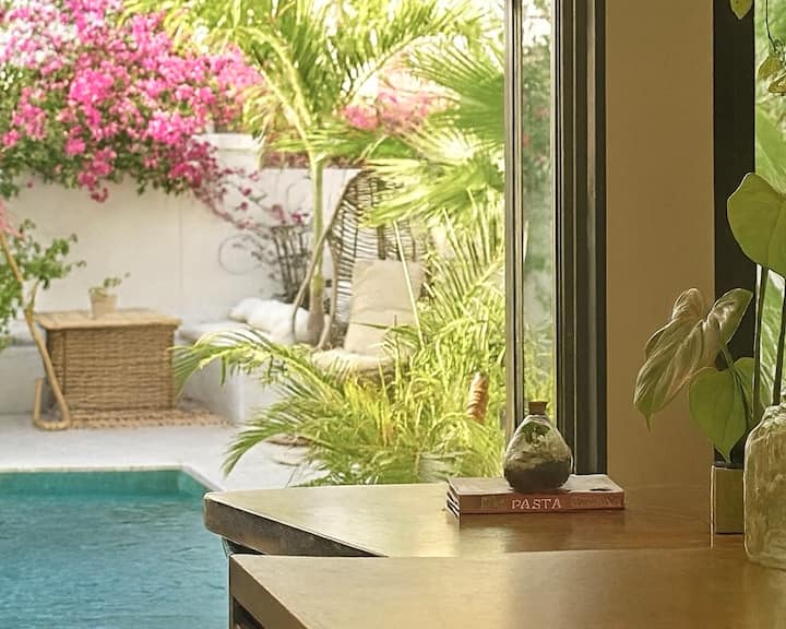 Bayt Lili - Private Pool Mediterranean Interiors - Dubai