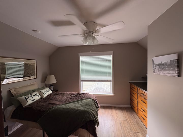 Historic Victorian Suite - In The Heart Of Alden - Akron, NY