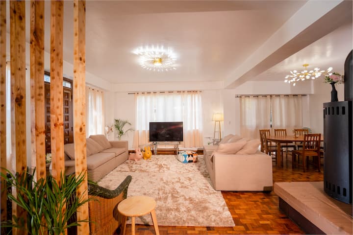 Spacious Apartment At Town Center - Baguio