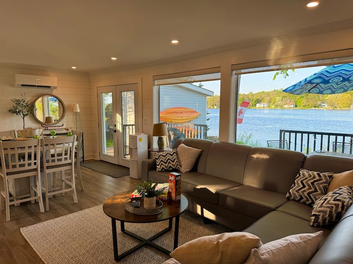 Waterside Escape - Campbellford