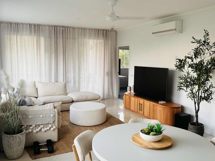 Summit’s Oasis Of The Sun- 1 Bedroom Unit - Airlie Beach