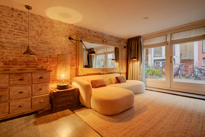 Spacious Apartment In The ' Pijp ' - Ámsterdam