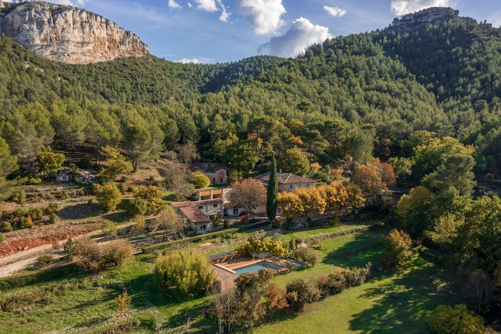 Le Romarin | Gîte Sur Le Domaine De La Parette - Auriol