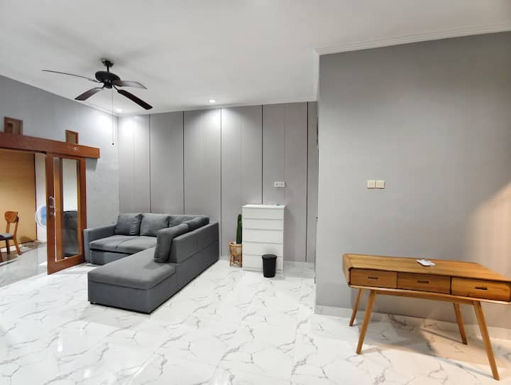 Rumah Cantik Di Nusa Dua, Teras Luas, Furnish - Bali