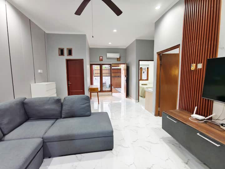 Rumah Cantik Di Nusa Dua, Teras Luas, Furnish - Indonesia