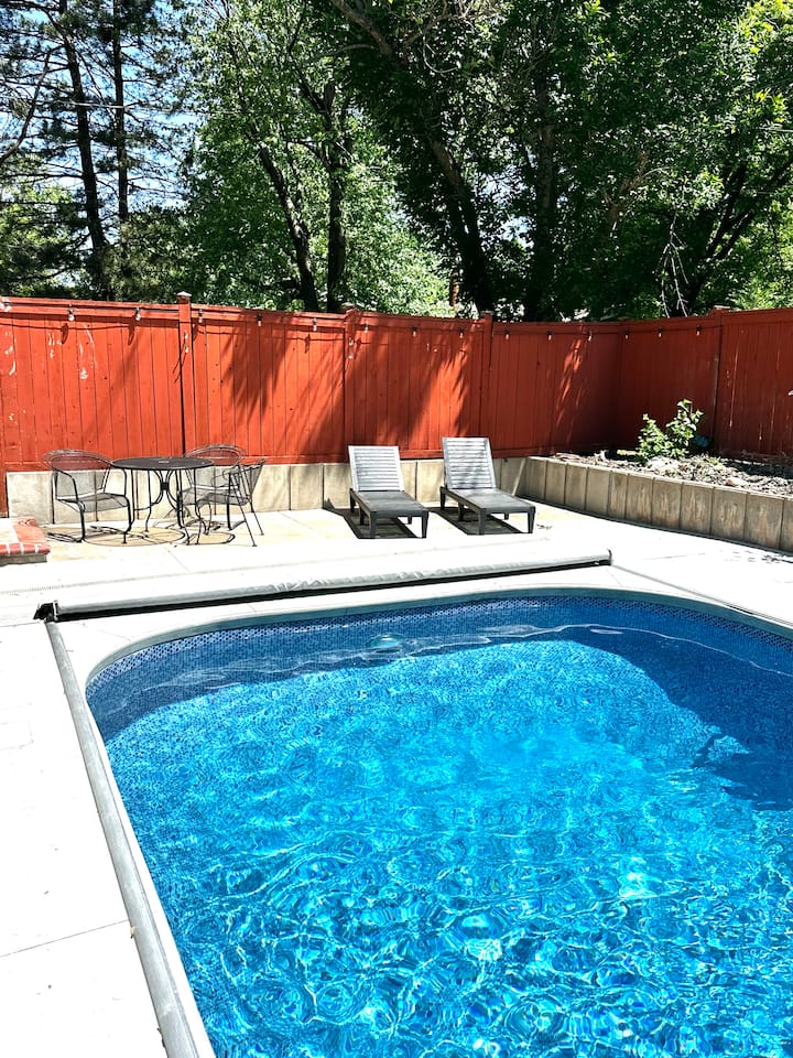 Pickle Ball/sport Ct (Soon)-pool-hot Tub-game Room - Tanganyika Wildlife Park, Goddard