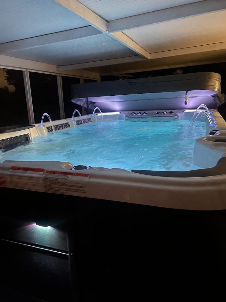 3 Bedrooms Fla Home With Pool Table - Port St. Lucie, FL