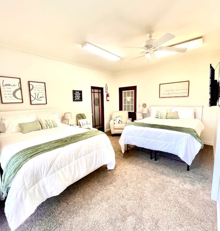 Barefoot Creek/2q Beds/private Full Bath/kitchette - Stillwater, OK