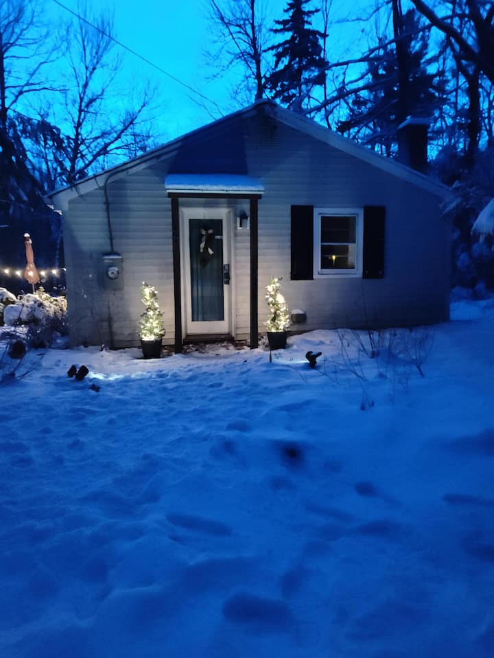 Hot Tub, Canoe, Hike, Dog Friendly, Berkshires! - The Berkshires, MA