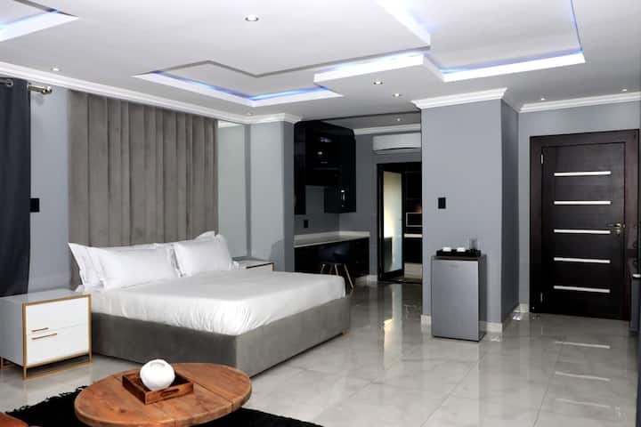 The Residence Villa - Elephant - Musina