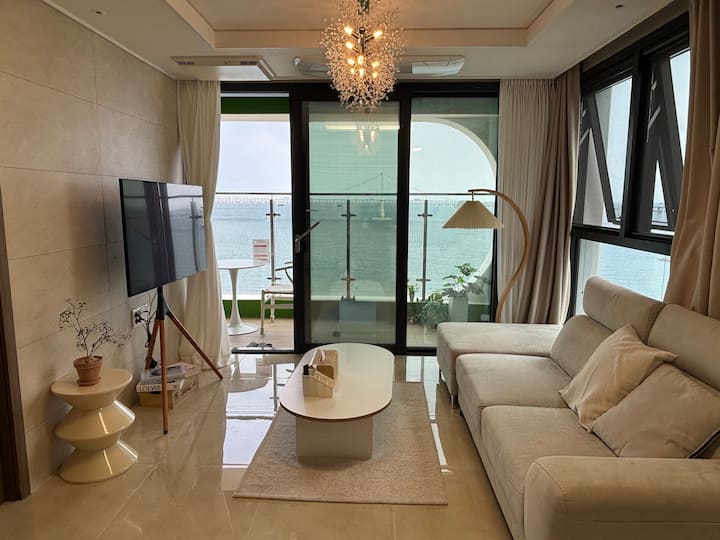 1️⃣6️⃣.광안대교정면뷰,해변1초,12시퇴실,드론쇼,불꽃놀이 - Busan