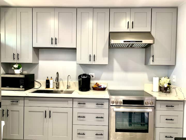 Guesthouse Near Disney, Walmart W/ Private Parking - 파운틴밸리