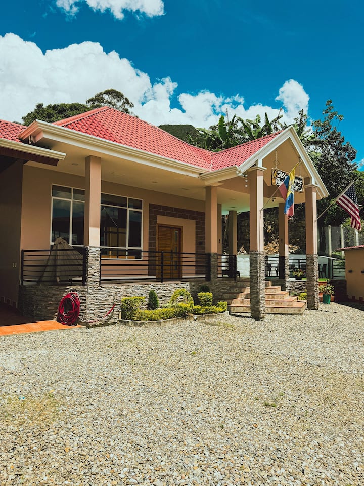 Vacaciones Con Piscina Privada - Cariamanga