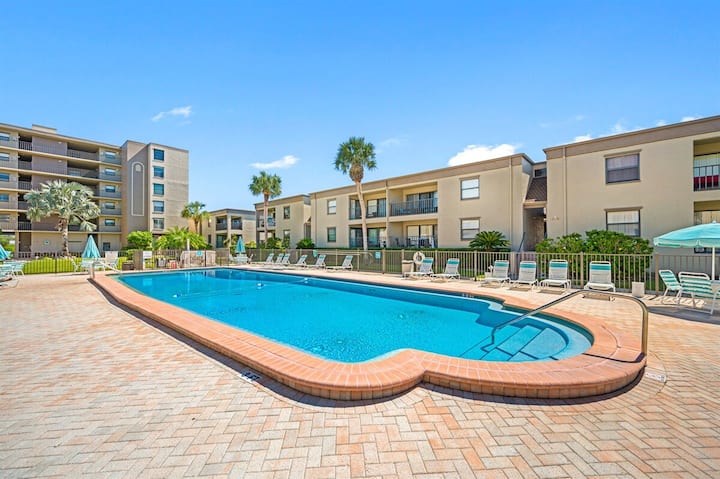 Sea Club 9-52 - Steps From The Beach! - Indian Shores, FL