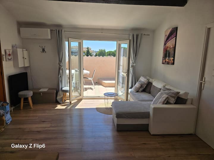 Dernier éTage, Terrasse, Clim, Parking, 2 Chambres - Fréjus