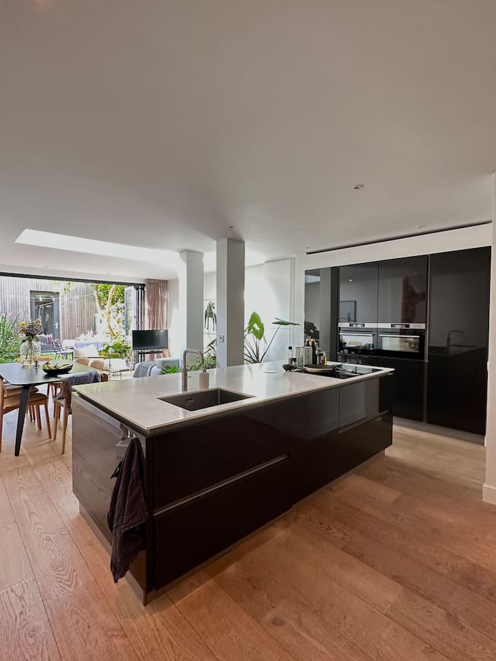 Ground Floor Apartment - Amsterdam