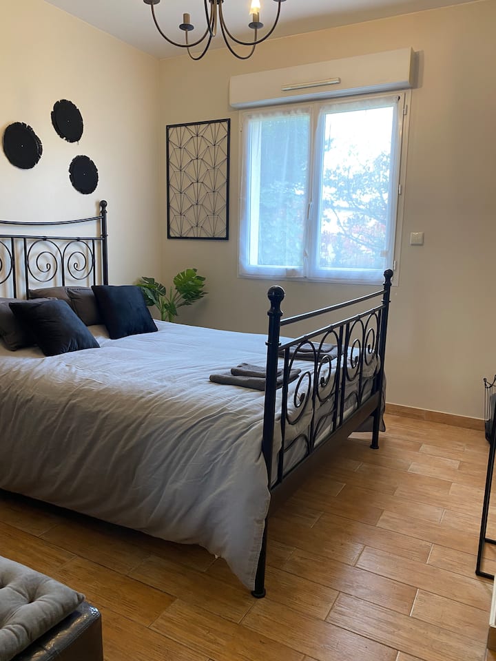 Chambre Shabby 35 Min Disney Et Paris - Brie-Comte-Robert