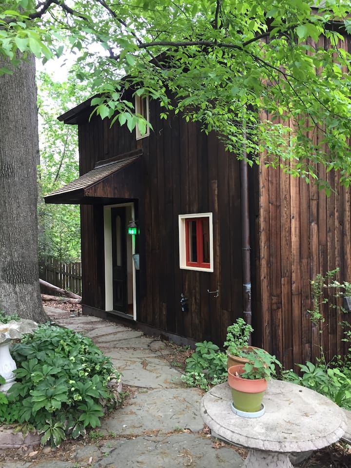 Takoma Treehouse - Takoma Park, MD