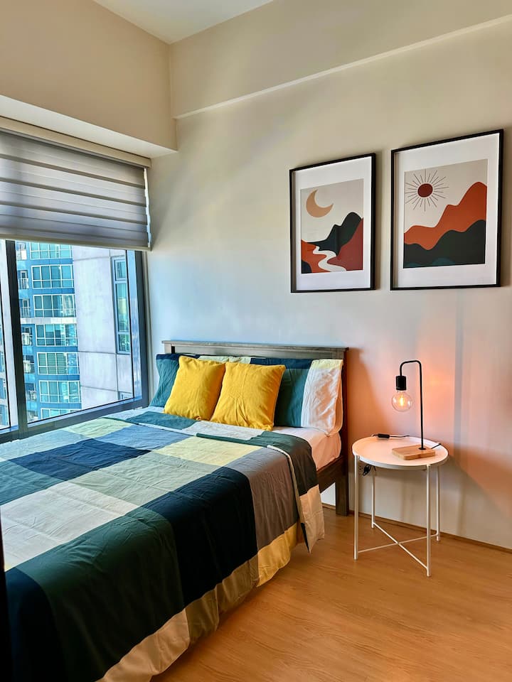 Ikea Inspired Suite In Bgc - Taguig
