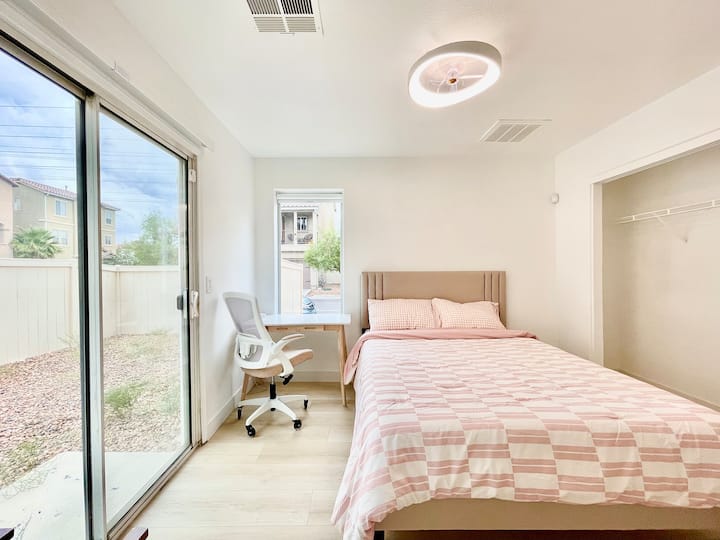 New&private 1bd/1ba (Discounts For 3+month Stays!) - Las Vegas, NV