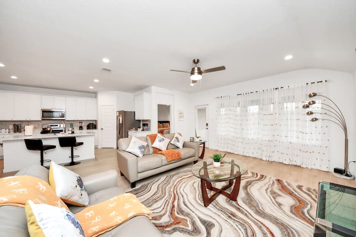 Rammies Exquisite Home W /Pool Access - Katy, TX