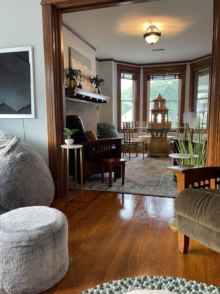 Abba House Historic Retreat - 2nd Floor Full Bed - Albany, NY