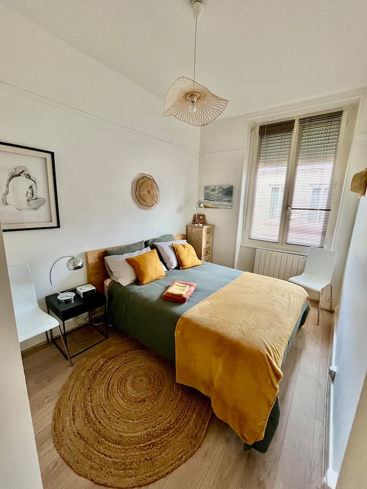 Chambre 1 Dans Logement Cosy Lyon 6 Métro Masséna - Lyon
