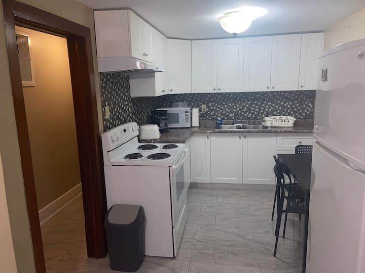 The Place To Stay - Welland
